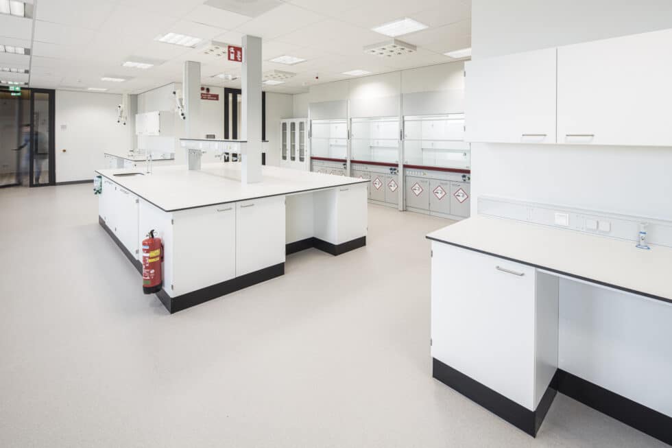 Turnkey Cleanroom & Laboratory Solutions | Jansen Cleanrooms